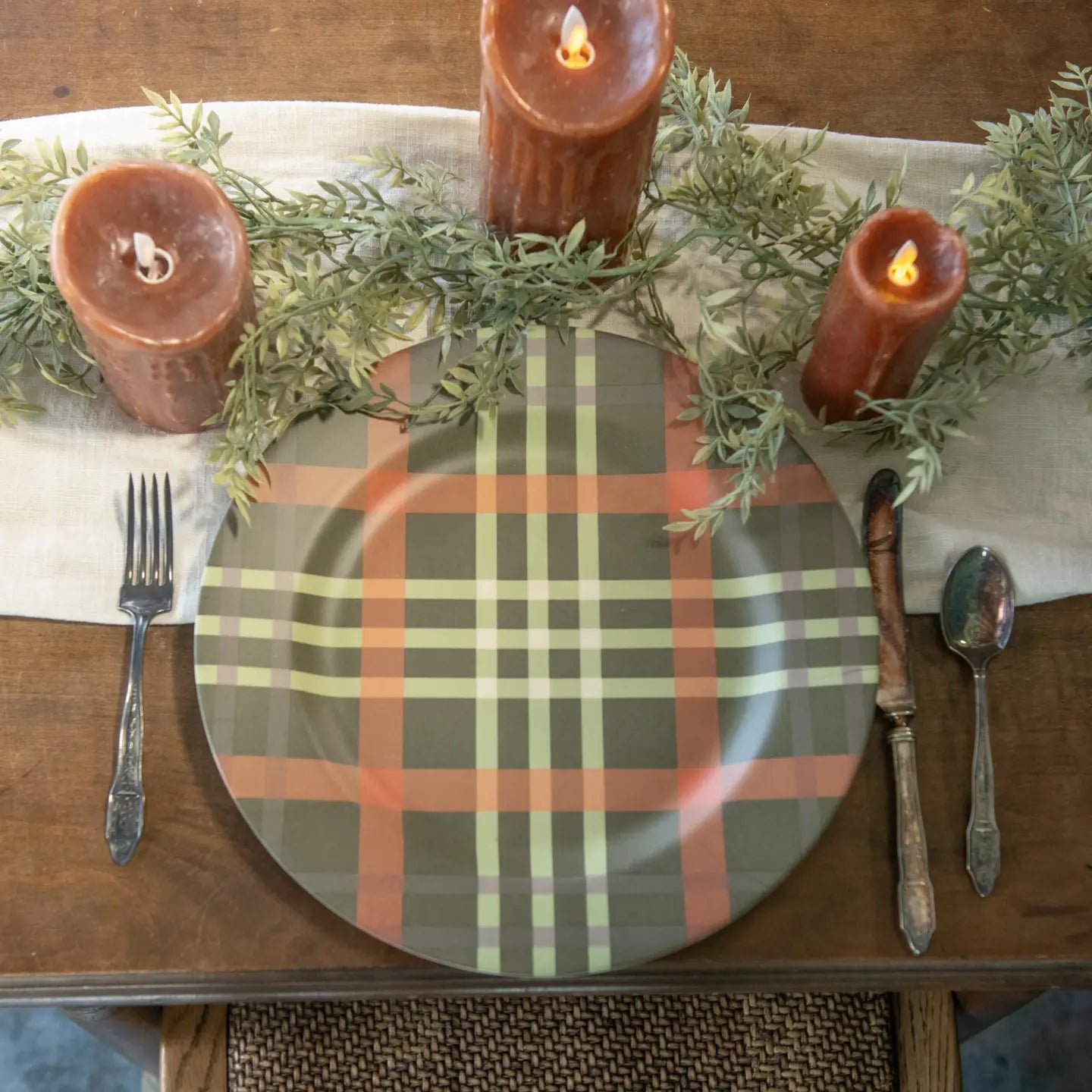 Green and Orange Plaid Charger – TA Lorton